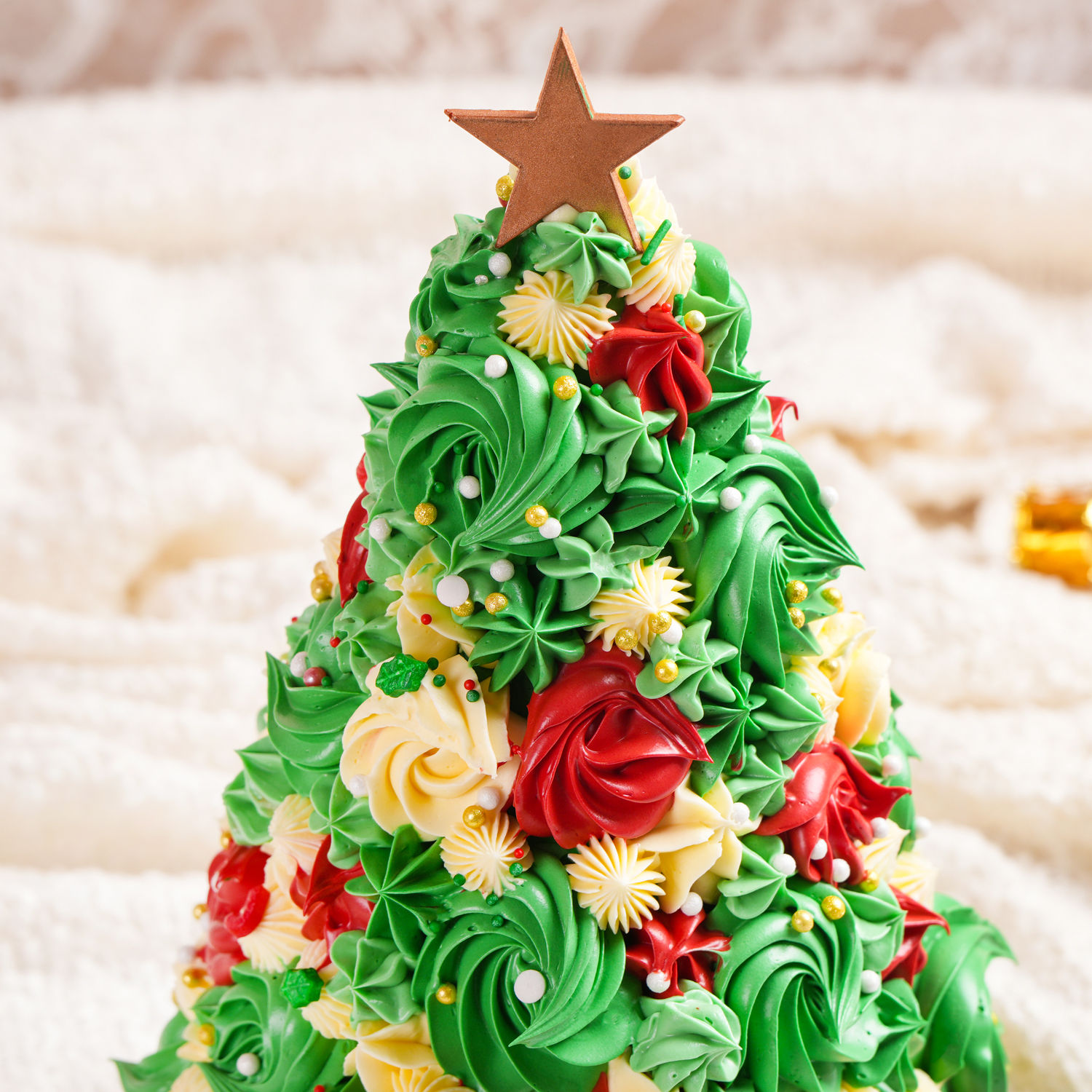 Twinkling Tree Treat Cake Delivery in Singapore - FNP SG
