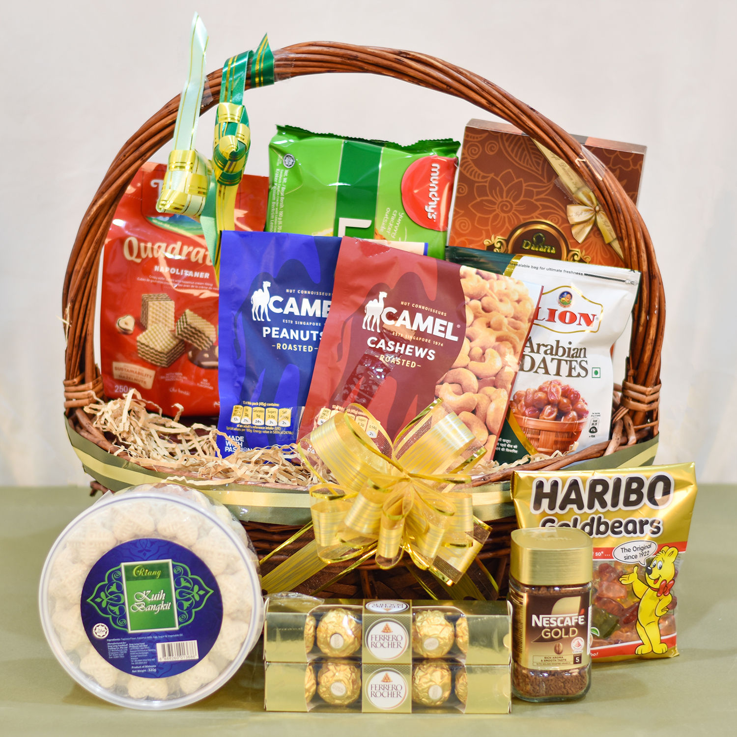 Hari Raya Celebration Gifts in Basket Delivery in Singapore - FNP SG