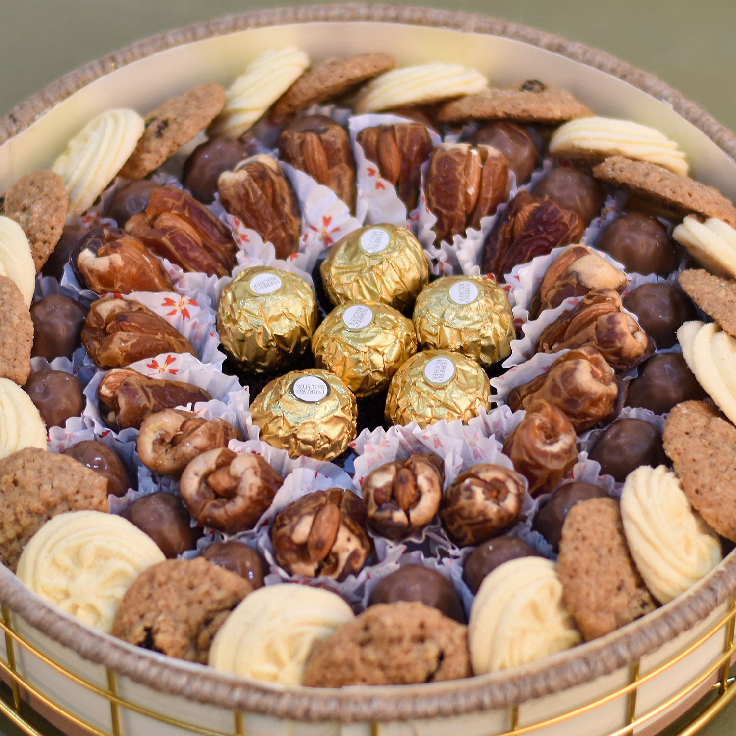 Hari Raya Cookies and Dates Medium Delivery in Singapore - FNP SG