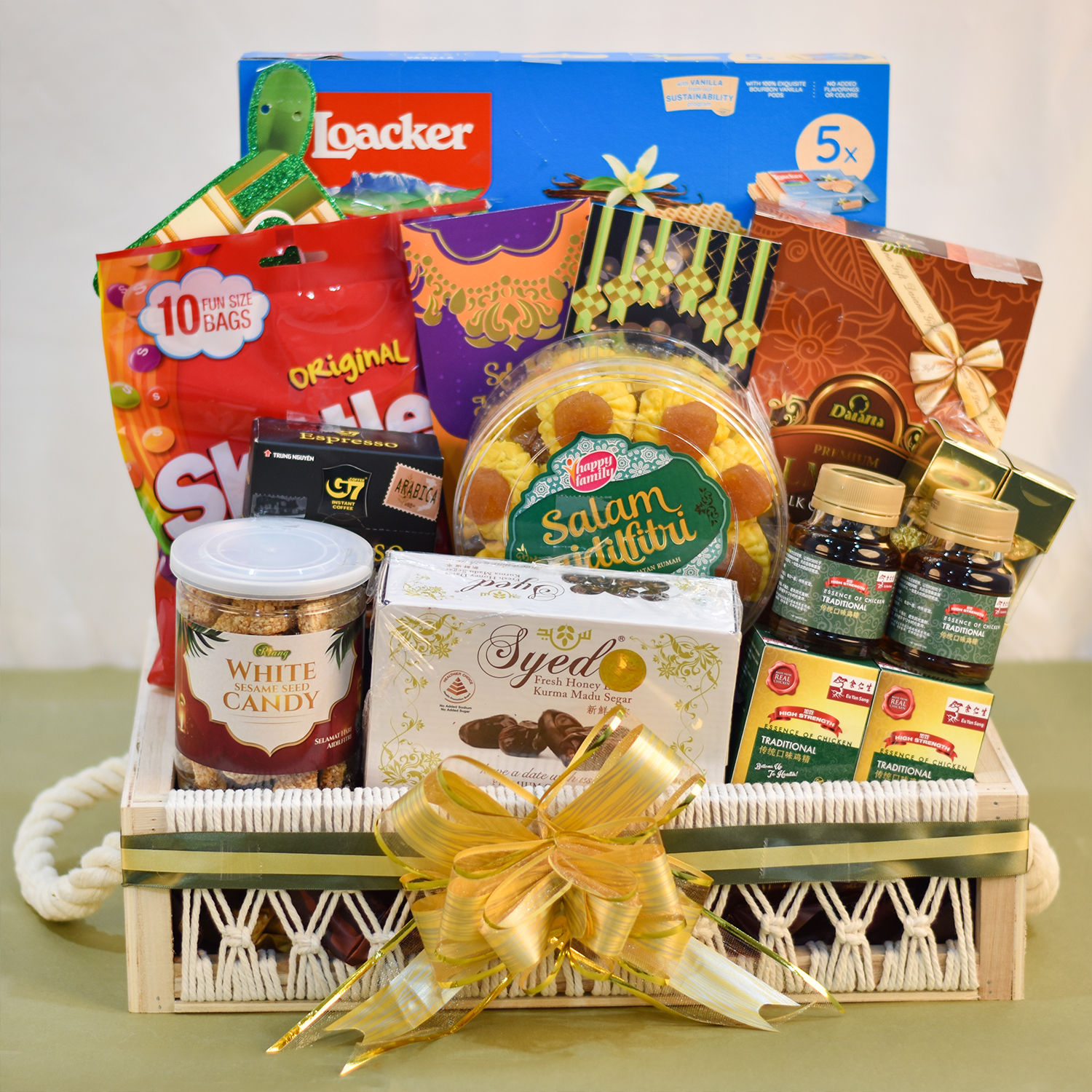 Hari Raya Peace & Joy Hamper Delivery in Singapore - FNP SG