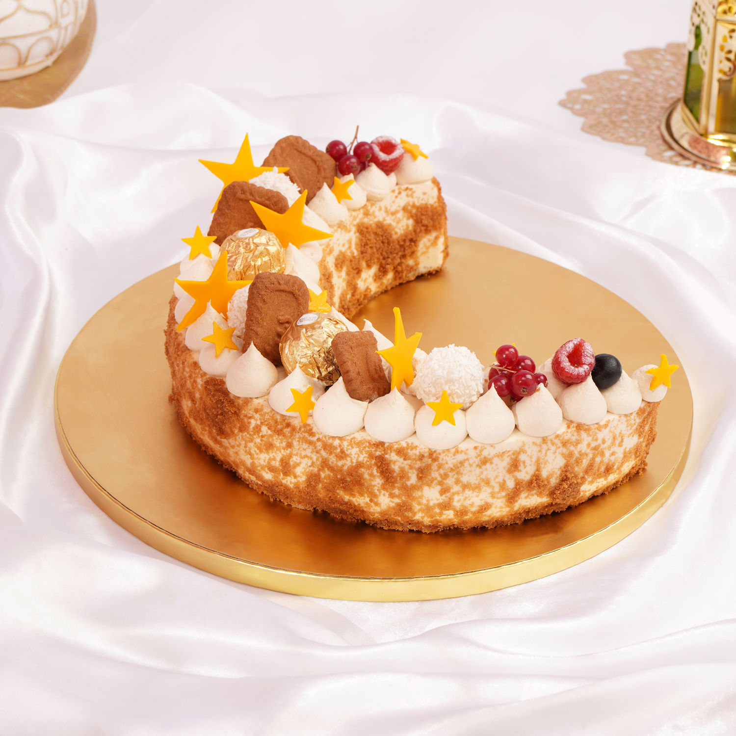 Crescent Moon Lotus Cheese Cake 6 Inches Delivery in Singapore - FNP SG