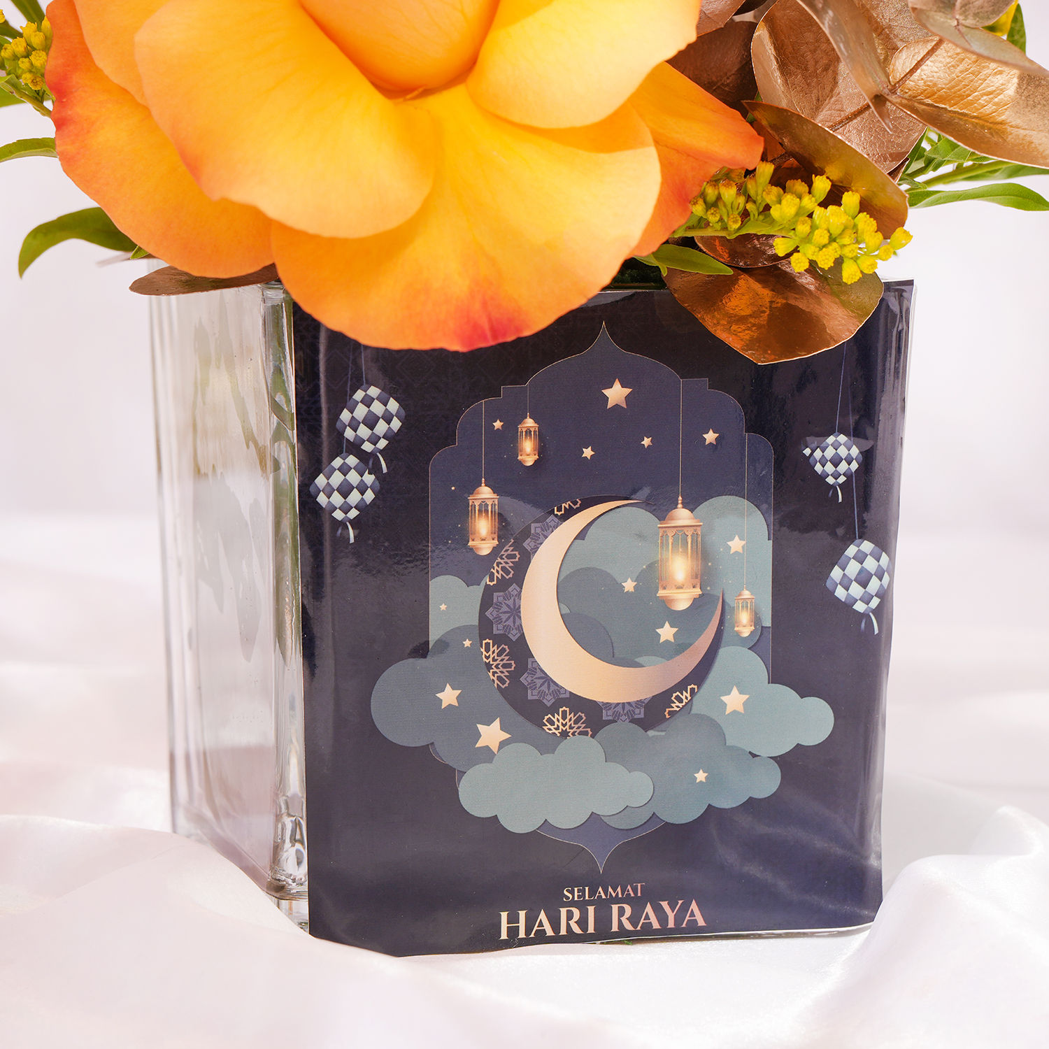 Hari Raya Flowers Vase Delivery in Singapore - FNP SG