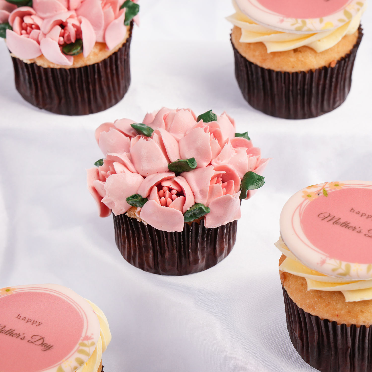 Mothers Day Cupcakes Delivery in Singapore - FNP SG