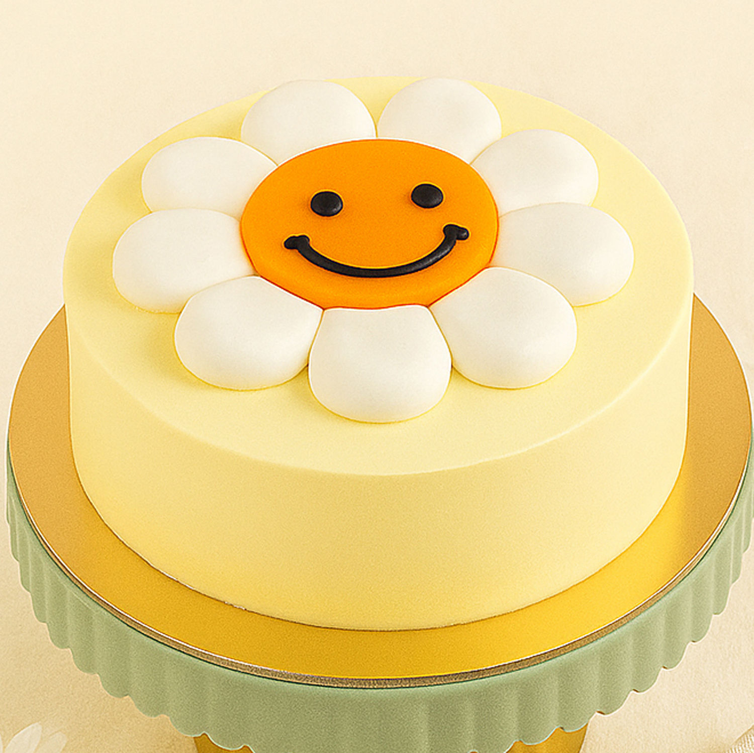 Smiley Cake Lemon & Vanilla 6 Inches Delivery in Singapore - FNP SG