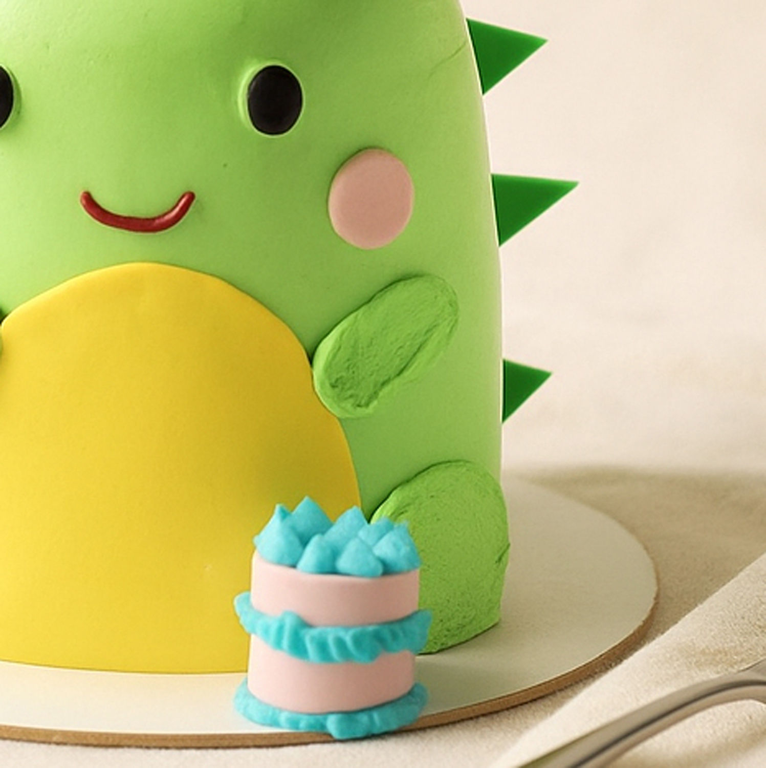 Green Dinosaur Cake Delivery in Singapore - FNP SG