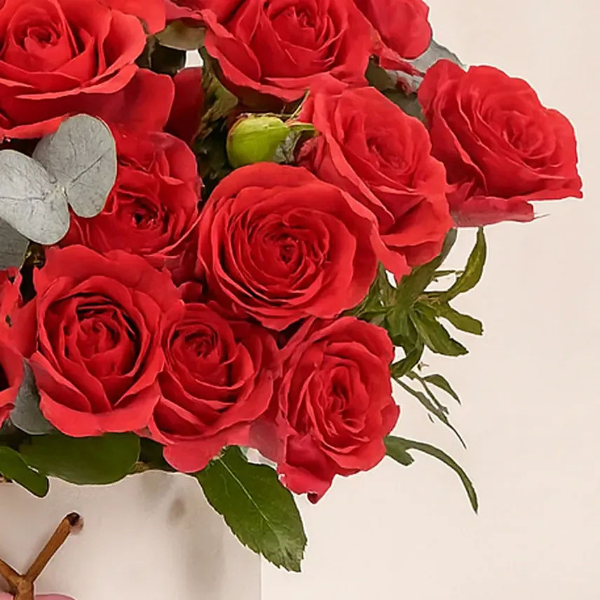 Spray Roses Premium Vase Arrangement Delivery in Singapore - FNP SG