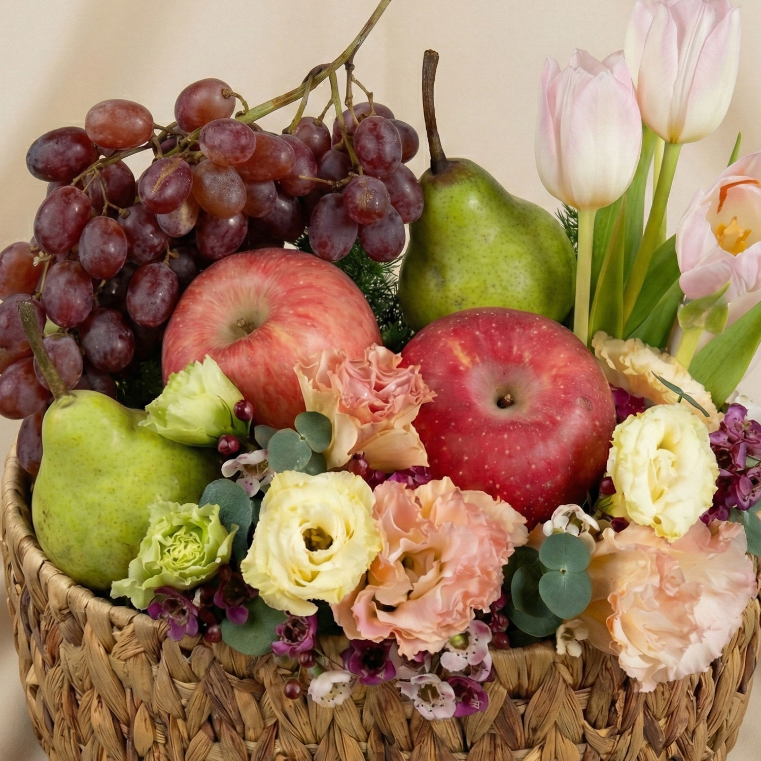 Small Fruits and Flowers Basket Delivery in Singapore - FNP SG