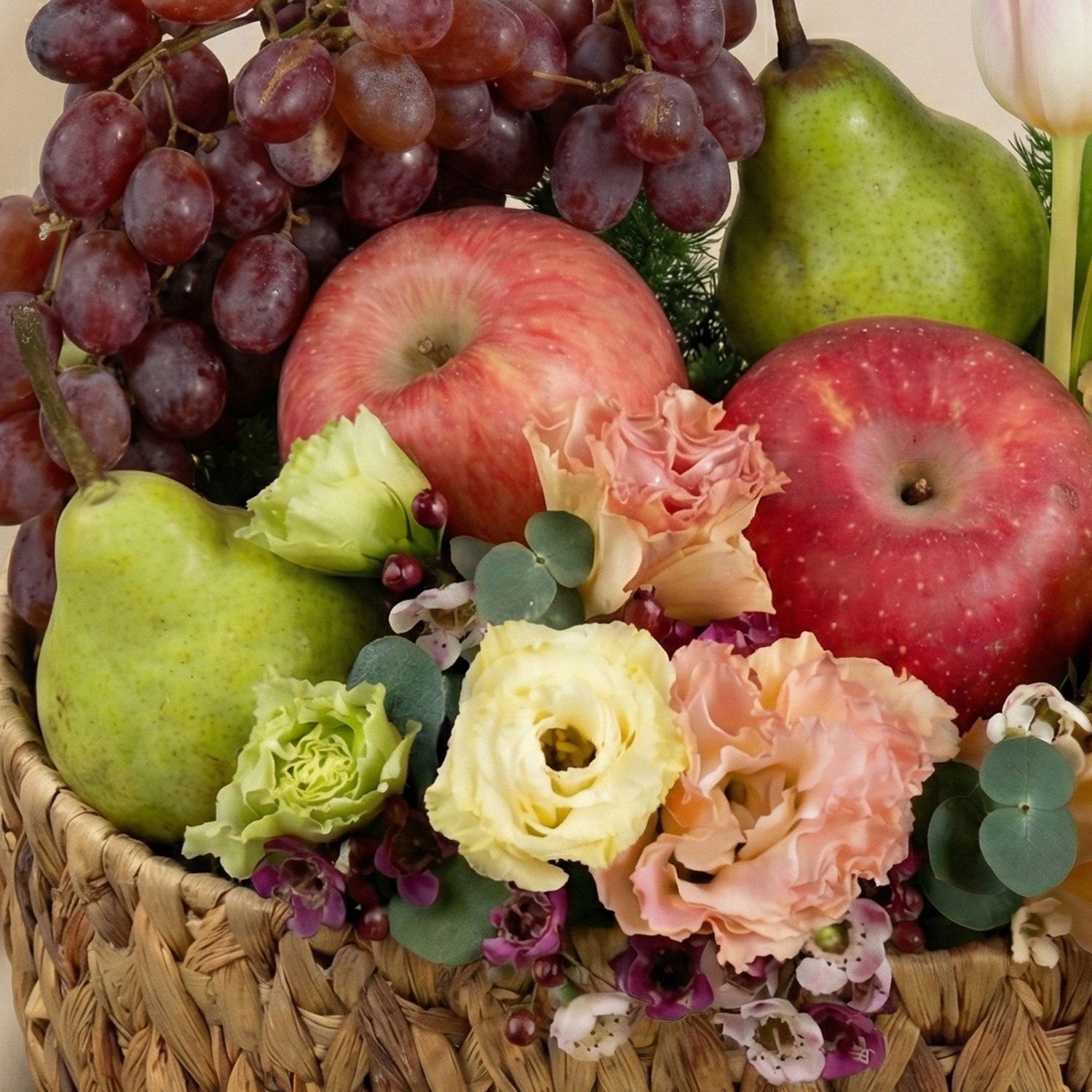 Small Fruits and Flowers Basket Delivery in Singapore - FNP SG
